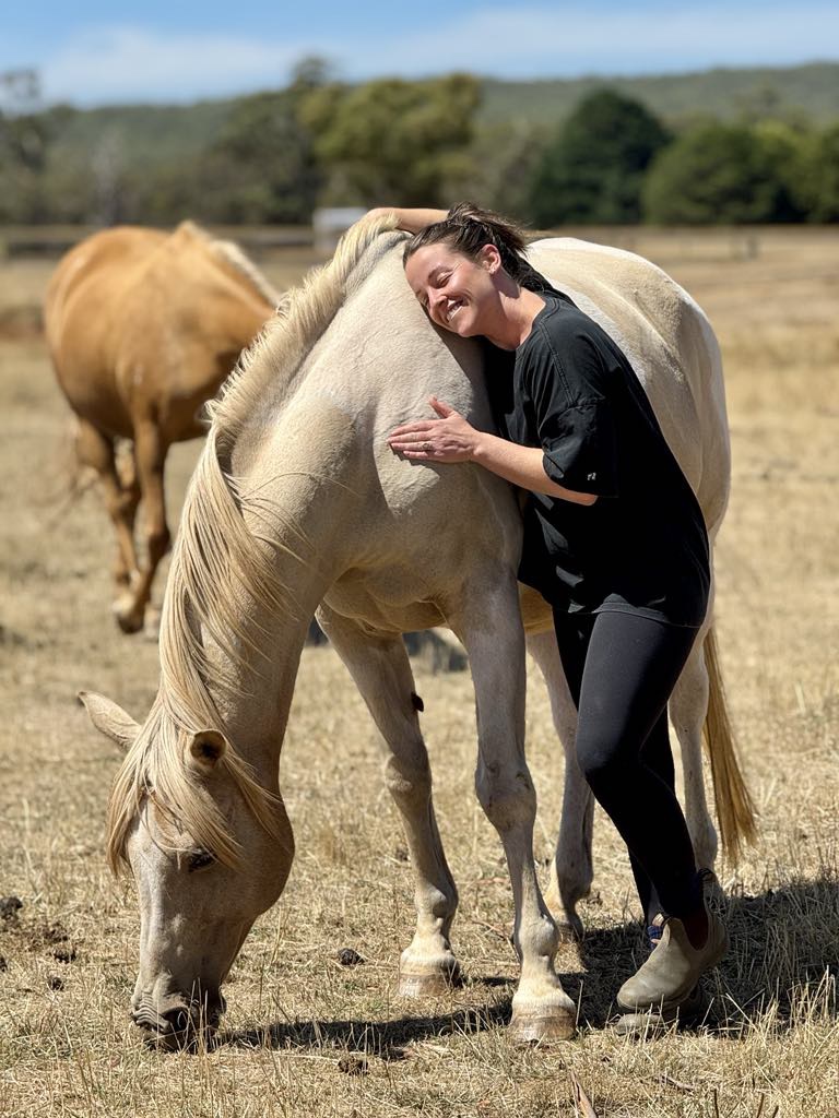 Equine-Assisted Psychotherapy – Siobhan Lou